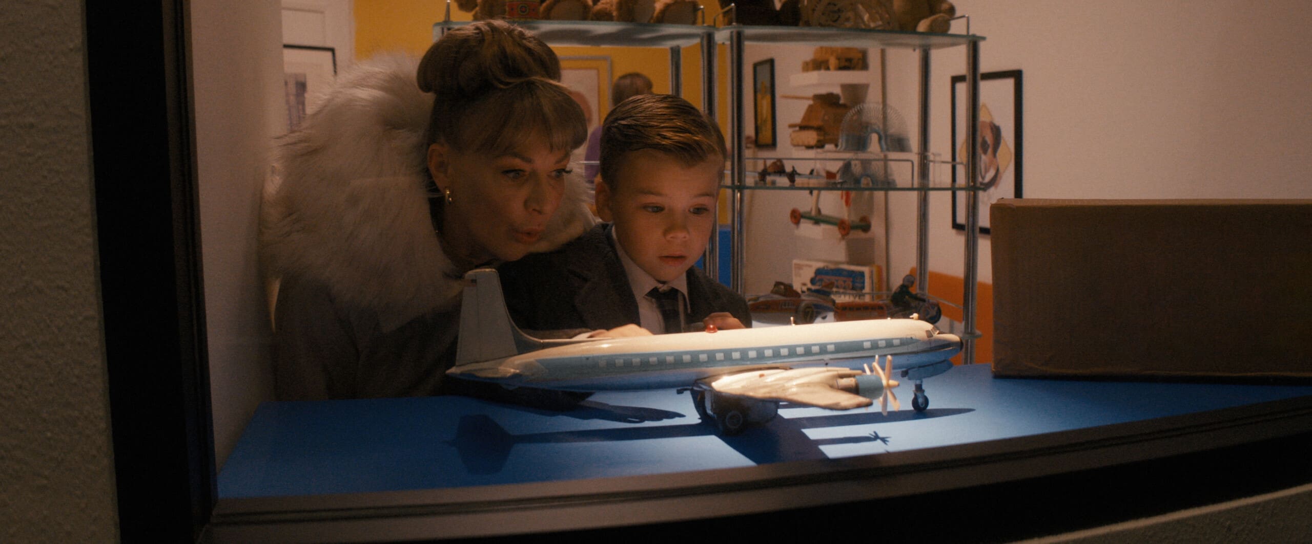 'Propeller One-Way Night Coach' Review: John Travolta's Nostalgic Love ...